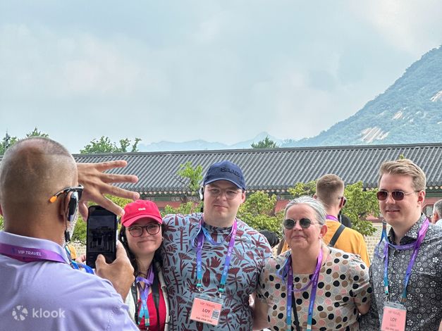 Private & Customer Tours with Best Tour Guide in Seoul - Klook Philippines