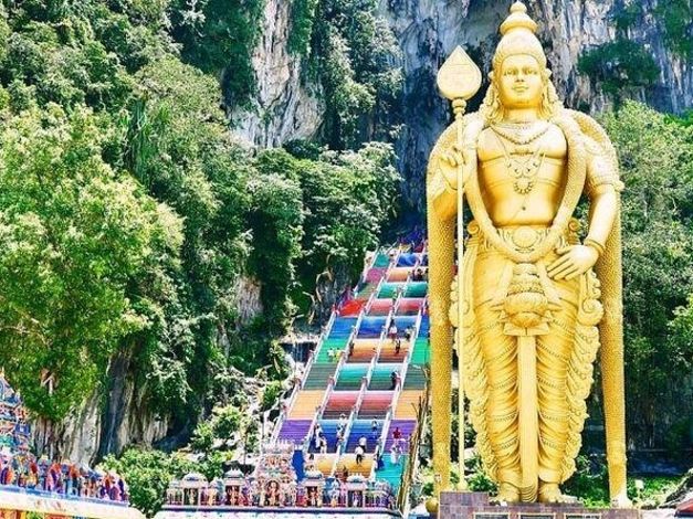 Luxury First-class Bus: Kuala Lumpur Fully-guided Day Tour from ...