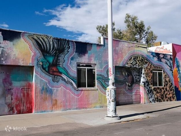 ทัวร์หนึ่งวันย่านศิลปะ RiNo, สถานที่ท่องเที่ยวใจกลางเมือง และ Red Rocks ...