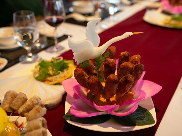 Huong River Charming Dinner Cruise in Hue - Klook Estados Unidos