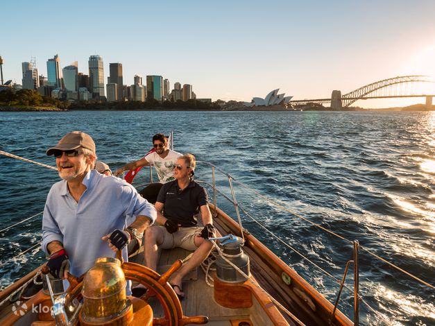 Sydney Harbour Sightseeing and History on Classic Yacht Cruise - Klook ...