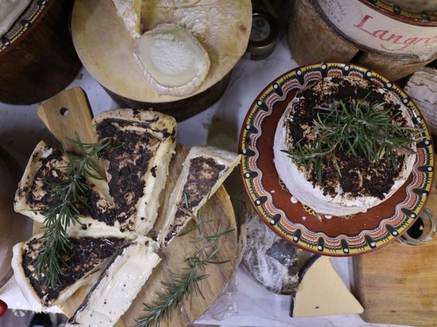 Visit multicultural markets across different Melbourne neighborhoods ...