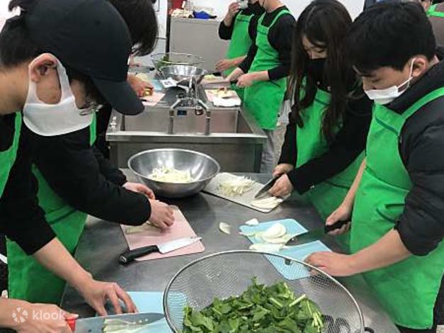 Daegu Korean Traditional Kimchi Making Class - Klook