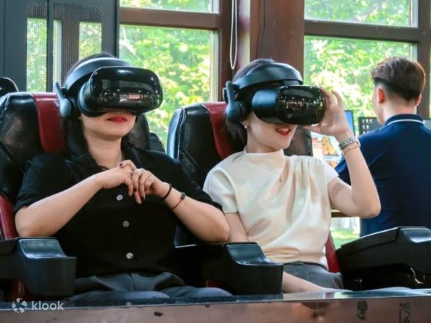 VR Travel Flight Experience: Hue Imperial Palace 200 Years Ago - Klook