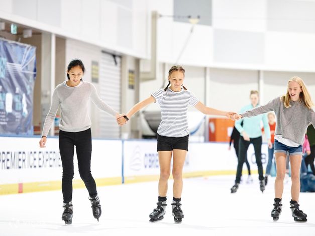Ice Skating Experience by O'Brian Icehouse in Melbourne - Klook Australia