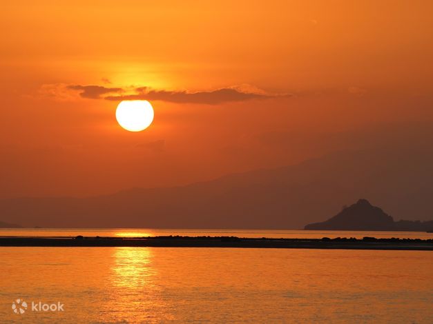 ล่องเรือส่วนตัว Flying Fox Sunset Cruise ในโคโมโด ลาบวน บาโจ - Klook ...