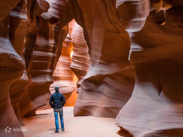 Lake Powell Kayak and Water Antelope Canyon Hike Tour - Klook États-Unis