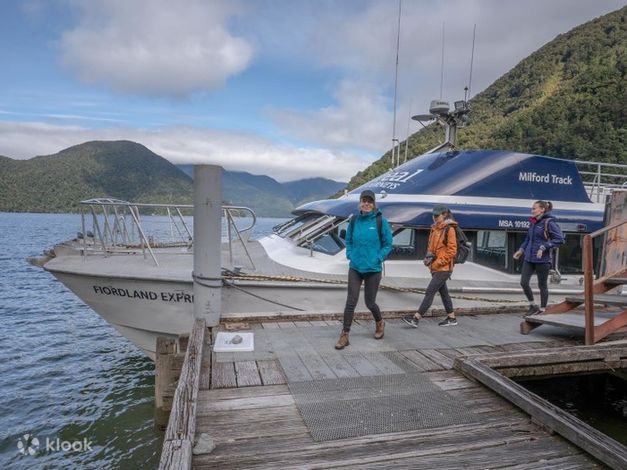 밀포드사운드의 밀포드 트랙 트랜스퍼 - 클룩 Klook 한국