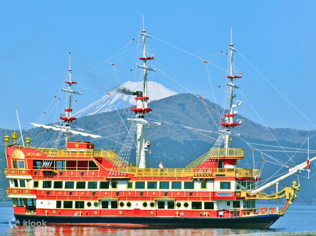 Hakone Shrine & Lake Ashi Maritime Torii & Hakone Pirate Ship ...