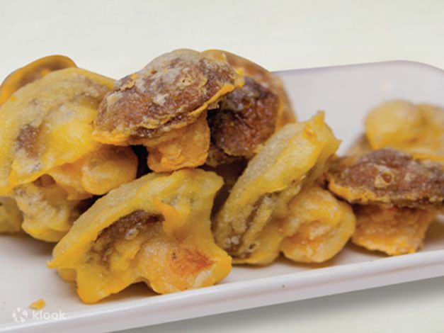 Hot Star Large Fried Chicken at Shilin Night Market Singapore - Klook ...