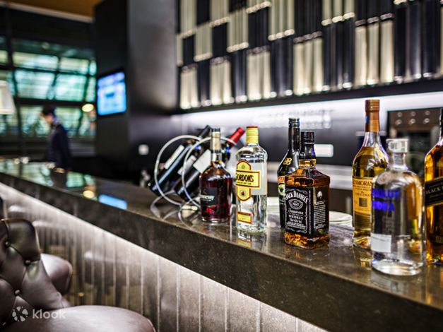 Shanghai International Airport Plaza Premium Lounge Service - Klook ...