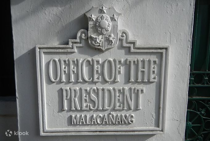 San Miguel + Malacañang Palace Guided Walking Tour in Manila ...