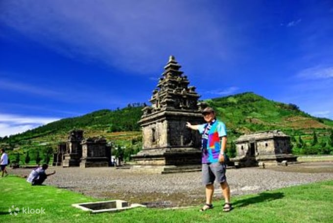 4D3N Best Yogyakarta Dieng Plateau & Borobudur Tour - Klook