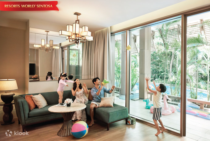 Resorts World Sentosa – Hotel Michael™ Festive Dinner Staycation - Klook