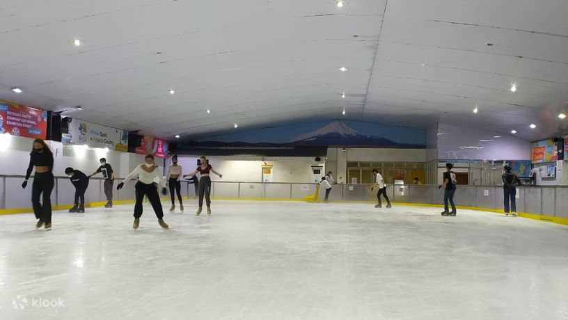 Tiket Bali Ice Skating Arena di Bali - Klook Indonesia