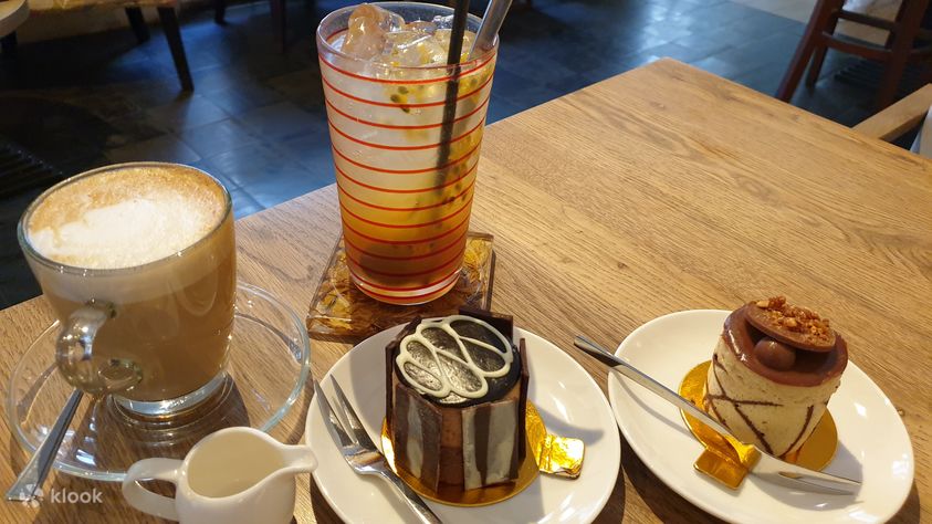 The Best Coffee & Bakery Tour in Phnom Penh by Tuk Tuk - Klook