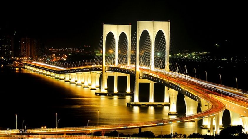 Macau Open Top Bus Night Tour - Klook Australia