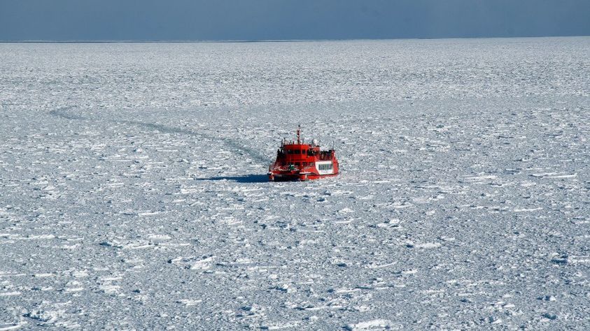 Frozen Ice Sea, Visit Monbetsu Ocean Park & Sounkyo Ice Fall Festival ...