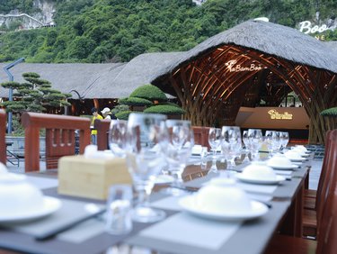 Mộc Châu Island - The Bullet Hotel ở Mộc Châu | Giá mới nhất và ưu đãi ...