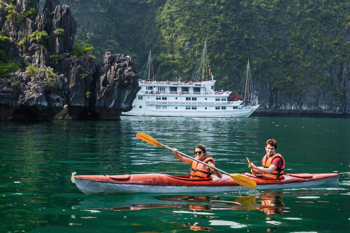 8 Top Activities in Halong Bay (2020) with Reviews