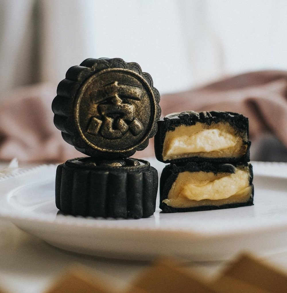 12 Aesthetic, Chic, And Unique Mooncake Gift Sets That Are Perfect For ...