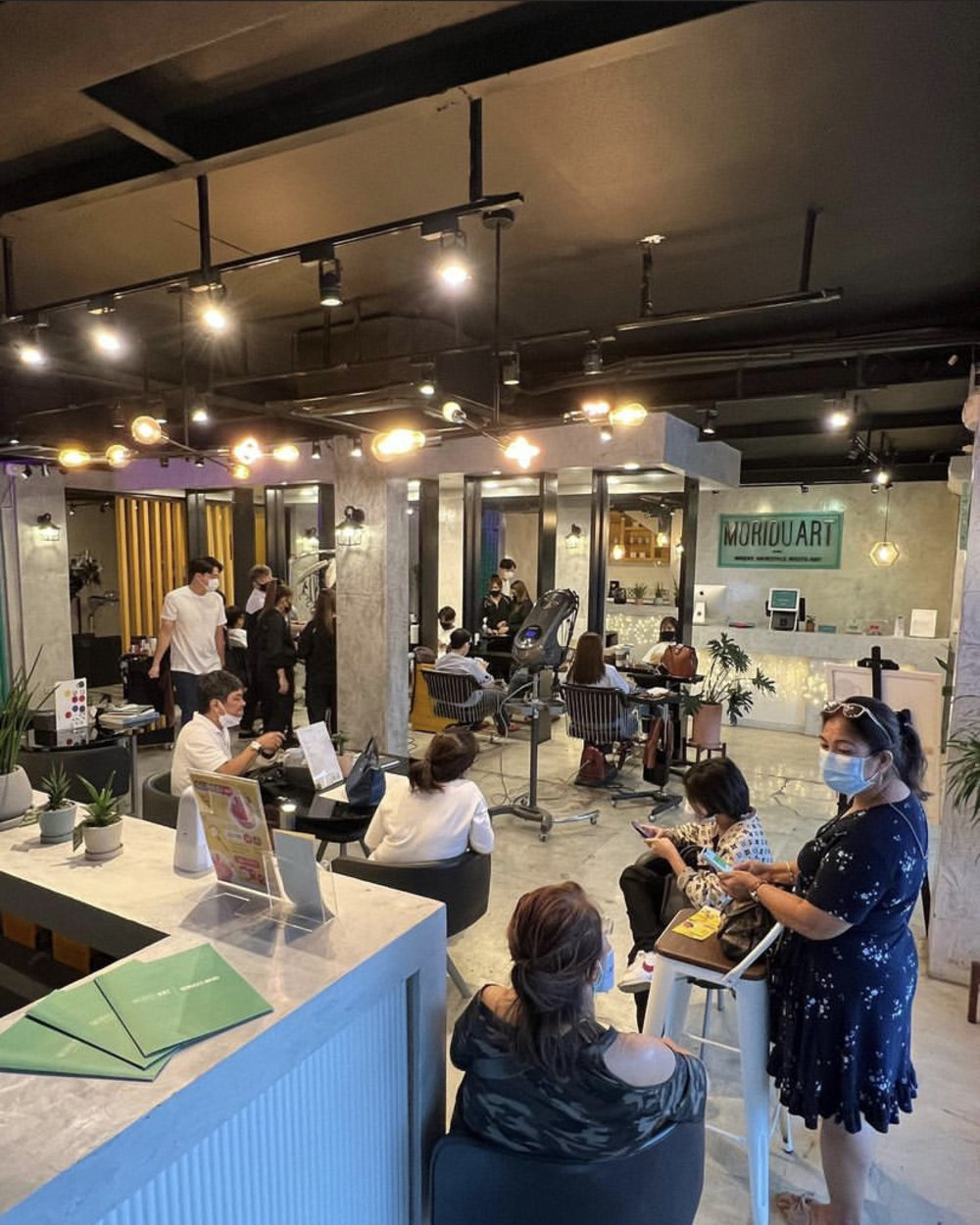 Manila De Salon at Virginia Morgan blog