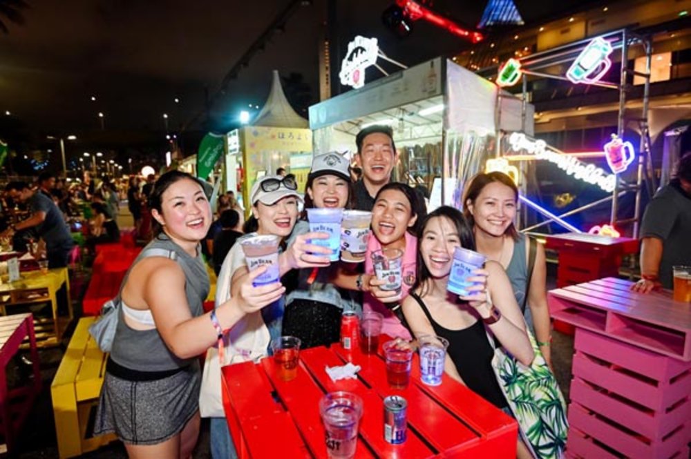 Things To Do Weekend Singapore June 2023: i Light Singapore ...