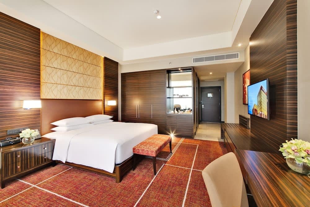 12 Festive Hotels in Metro Manila for the Perfect Holiday Staycation ...