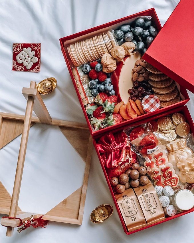 21 Perfect Gift Sets For CNY 2021: Cookies, Tea, Bird's Nest, Bak Kwa ...