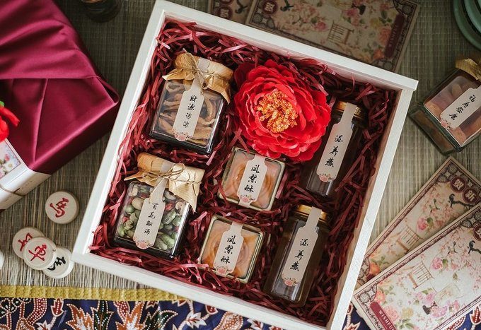 21 Perfect Gift Sets For CNY 2021: Cookies, Tea, Bird's Nest, Bak Kwa ...