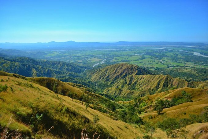 9 Off-The-Beaten-Path Adventures in Ilocos Norte You Have To Try This ...