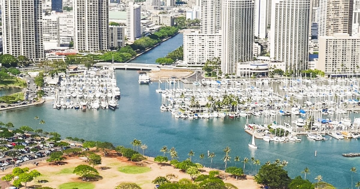 Best Honolulu Water activities 2026