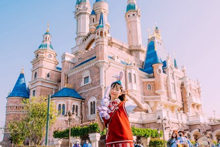 Shanghai Disneyland©: Everything You Need Before Visiting