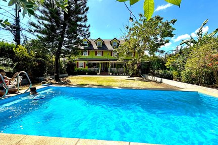 Enchanted Kingdom Must-See Attractions, Location & Reviews