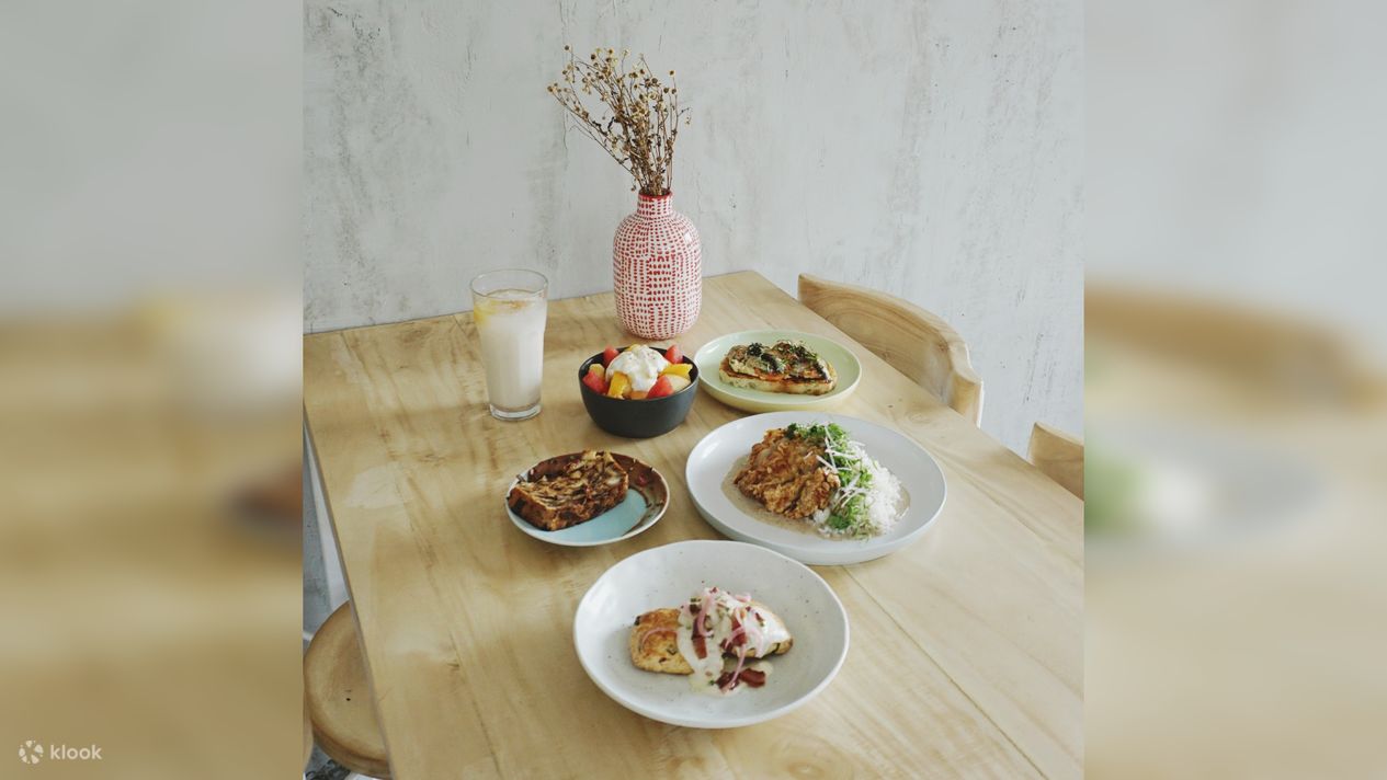 Kale Cafe + Restaurant, Manila - Klook