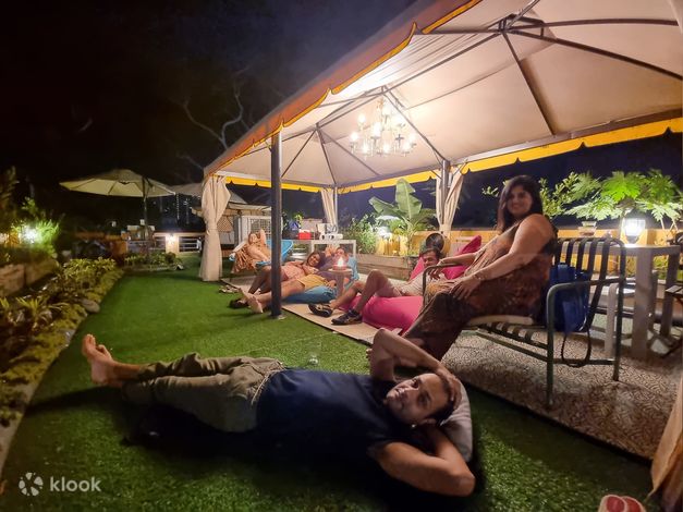 เลานจ์และชมภาพยนตร์ที่ Sundowner - Klook ประเทศไทย