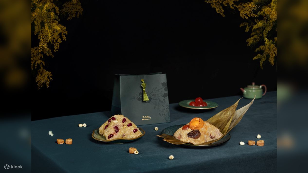 EATON HK Yat Tung Heen | Mini Lava Egg Custard Mooncake Gift Set ...