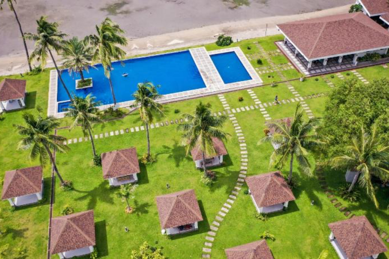 El Pueblo De Hermano Resort by Cocotel in Lian | 2025 Updated prices ...