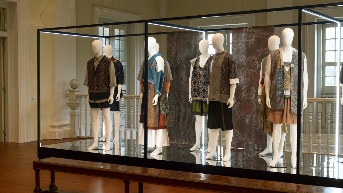Fashioning Batik | Exhibition | ASM
