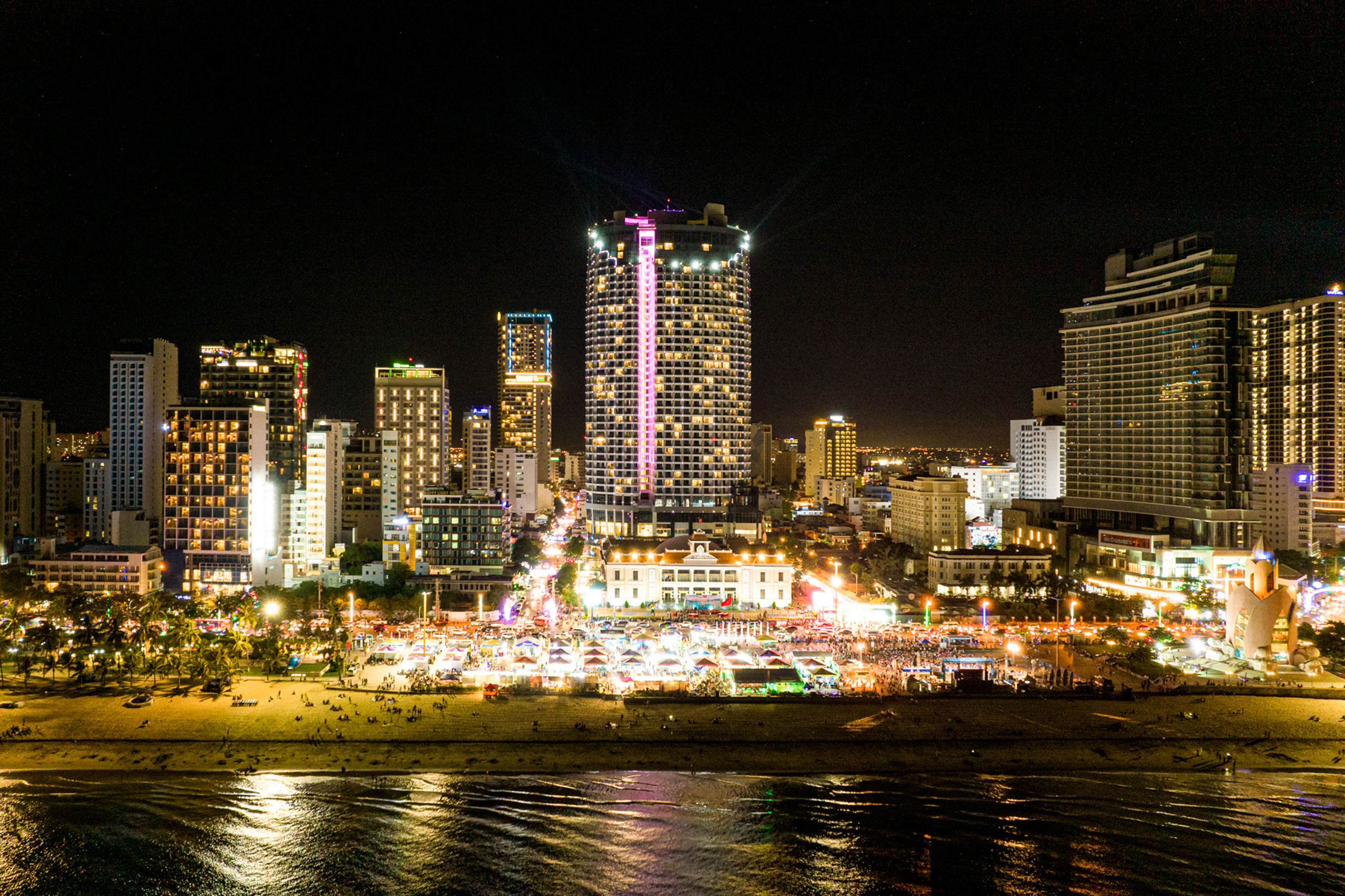 The Empyrean Nha Trang ở Nha Trang | Giá mới nhất và ưu đãi hấp dẫn ...