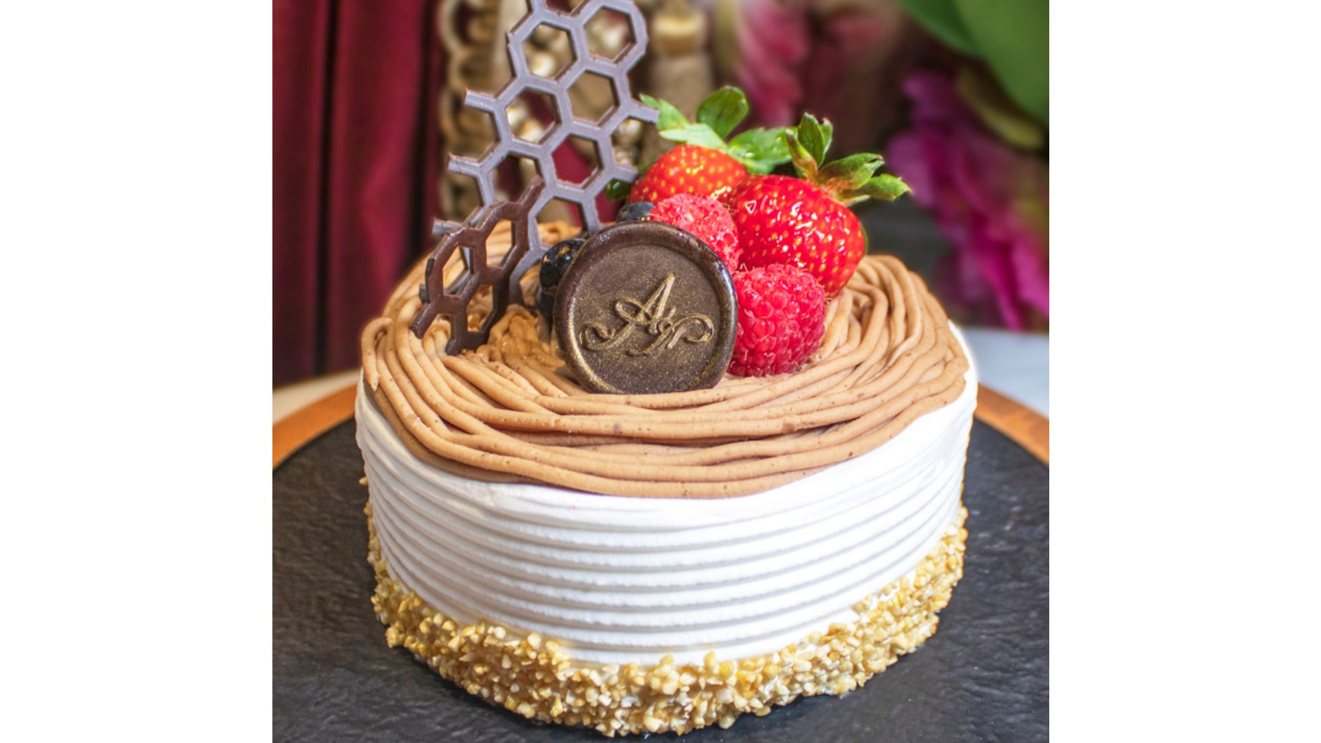 Hotel Alexandra Cake Counter at Hotel Alexandra Hong Kong | Hotel Cake ...