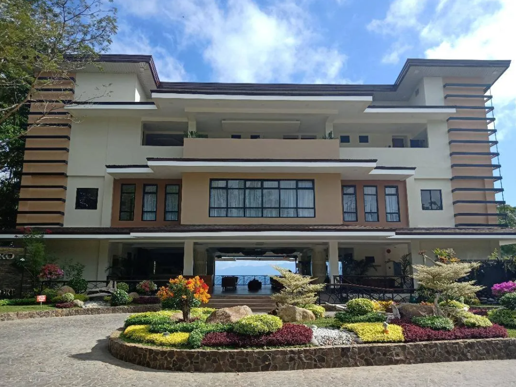 Crusoe Cabins at Costa Azalea in Samal Island | 2025 Updated prices ...