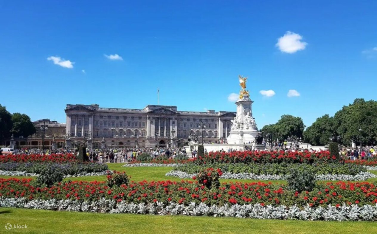 The Crown British Royalty Walking Tour - Klook