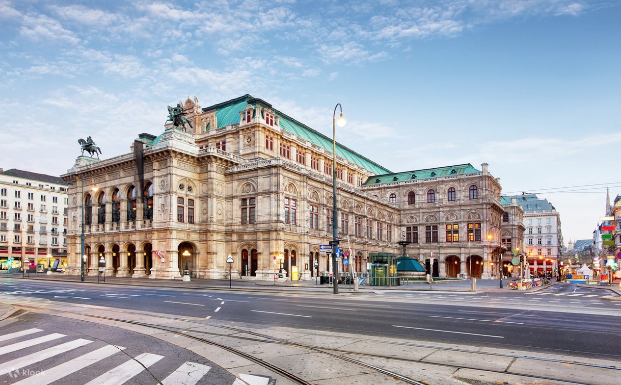 Unlock Vienna: Ultimate Tour of Ringstrasse's Architectural Marvels ...