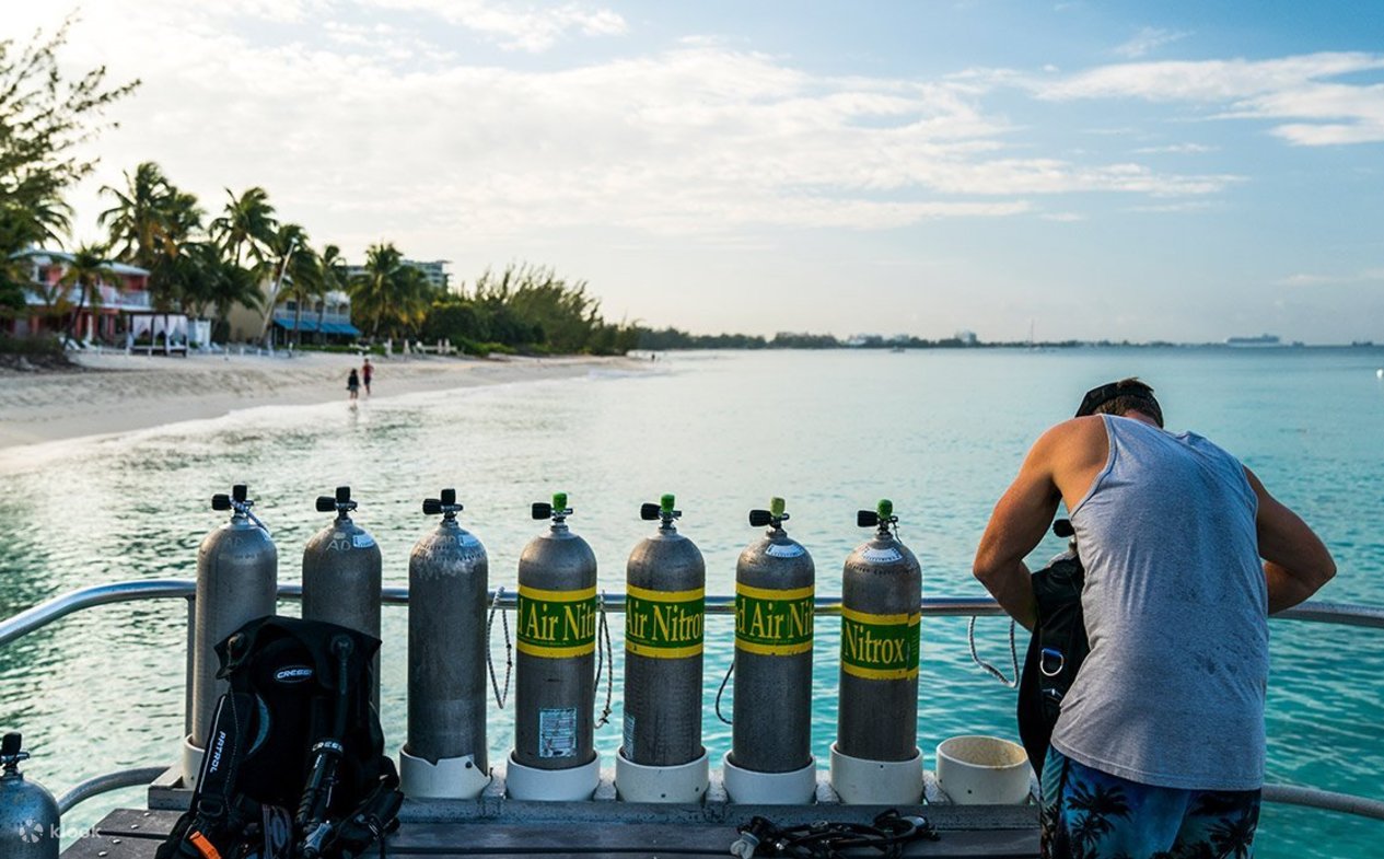 Enriched Air Diver (Nitrox) Course in Phuket with PADI 5 Star Dive Center - Dive Training and ...