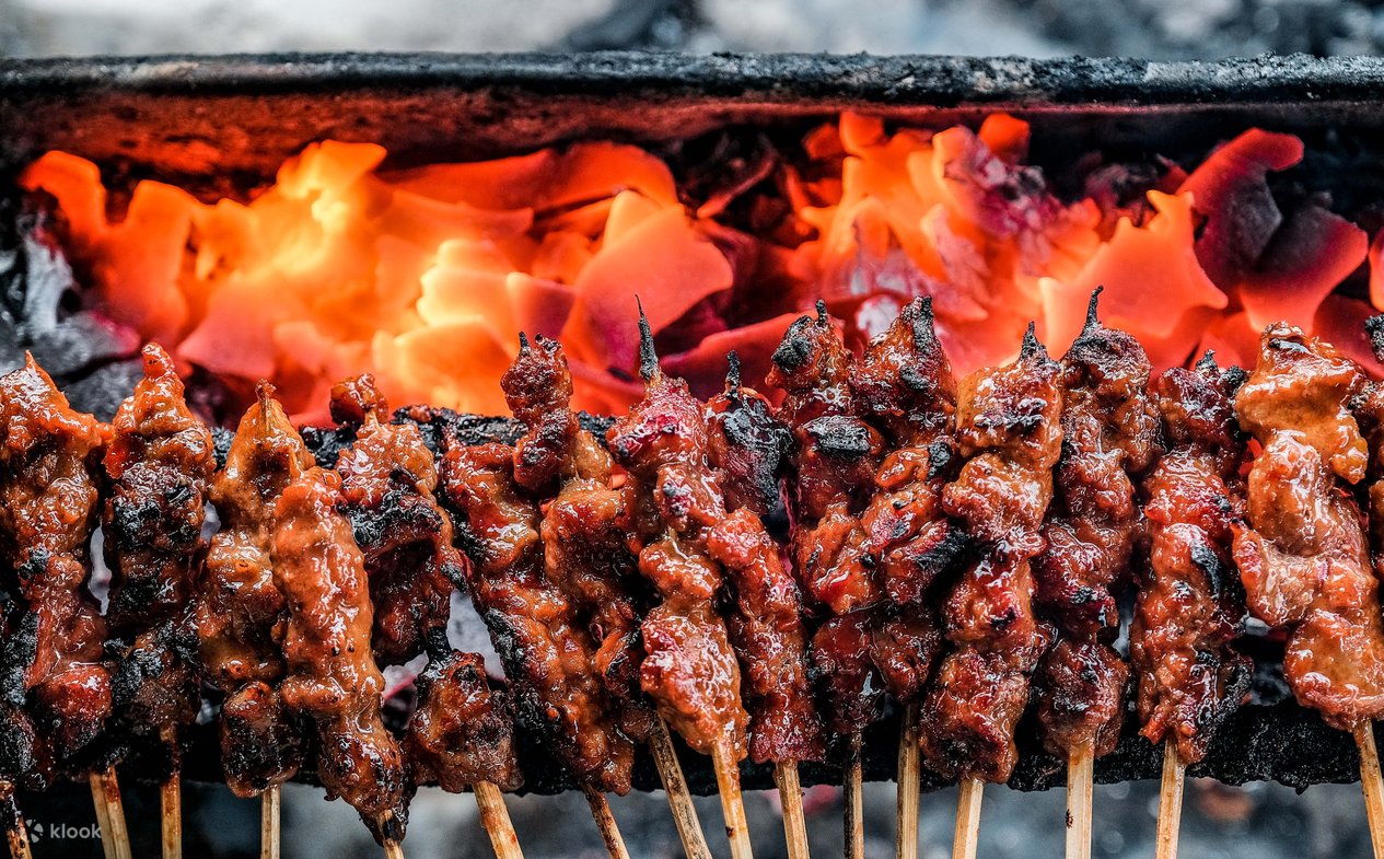 Experience Jakarta Street Food Scene with MRT Transportation - Klook