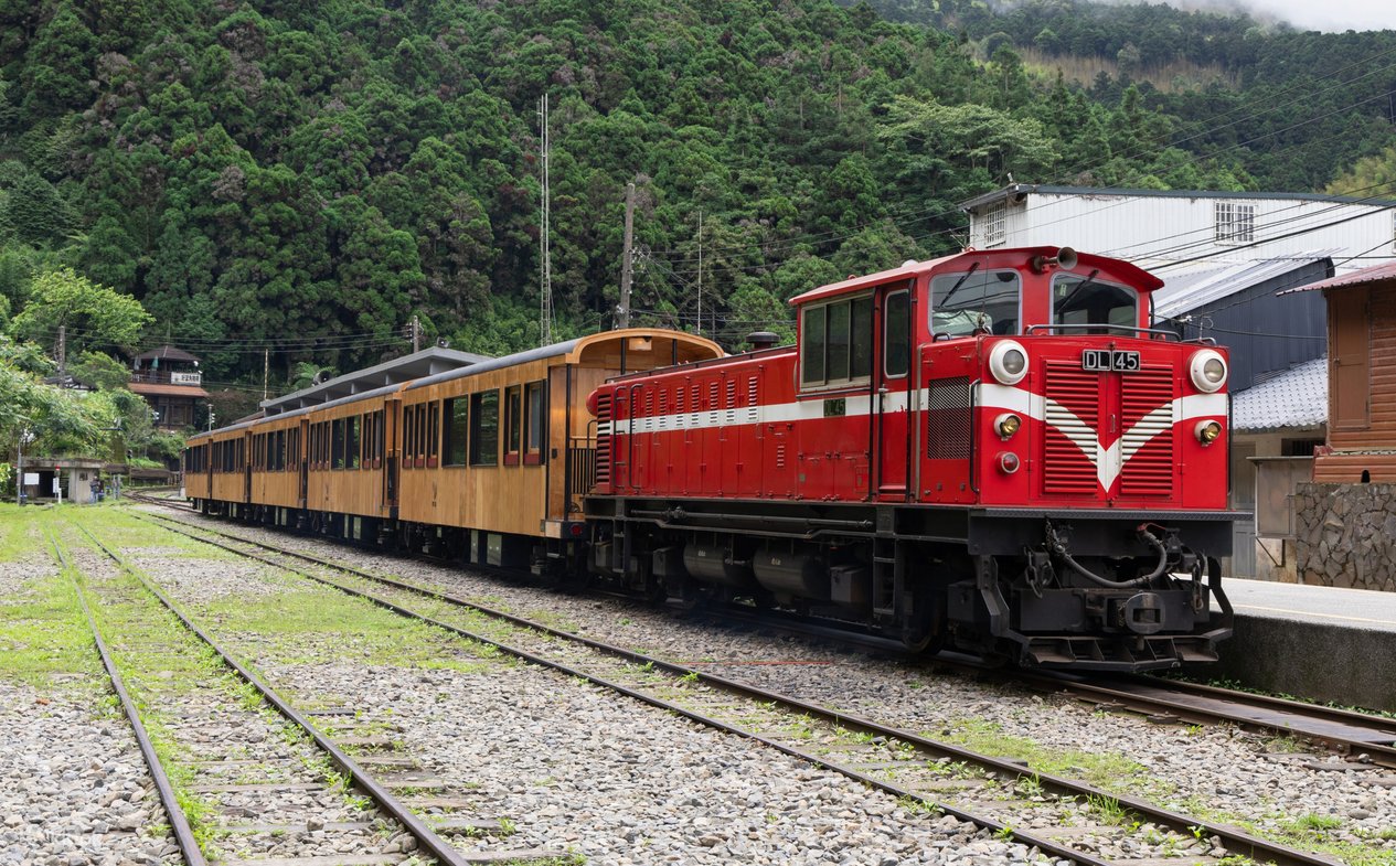 Chiayi Alishan-Fusen Sightseeing Train - Klook Malaysia