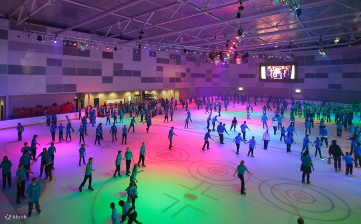 Ice Skating Experience by O'Brian Icehouse in Melbourne - Klook Australia