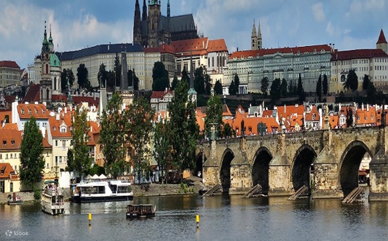 Prague Castle tour with licensed guide - Klook Australia
