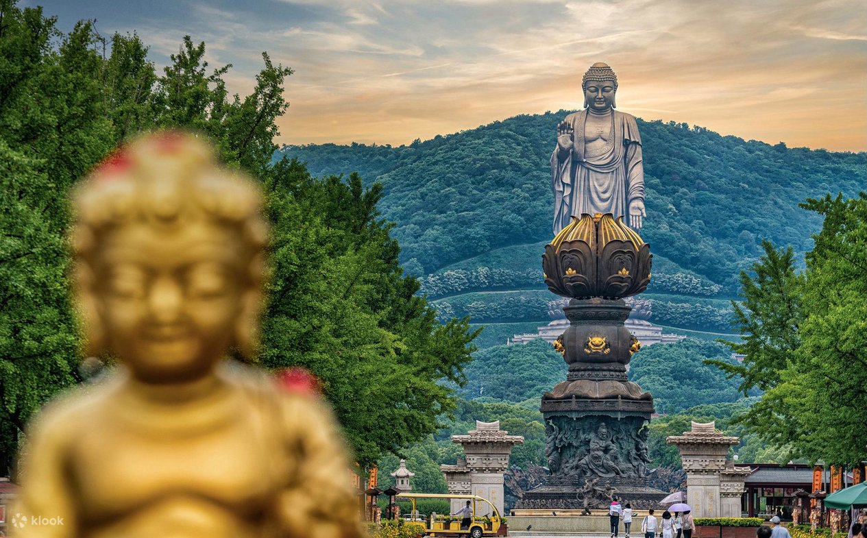 One-day tour from Shanghai to Wuxi Lingshan Giant Buddha/Yuantouzhu ...